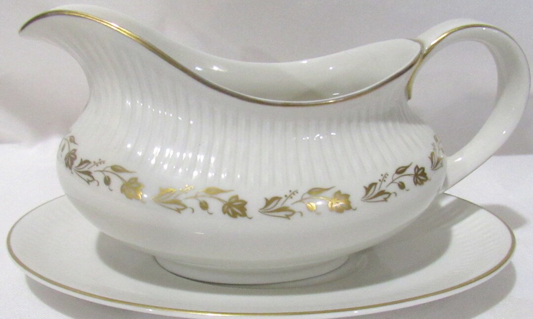 Royal Doulton Fairfax Gravy Boat and Underplate, English Translucent ...