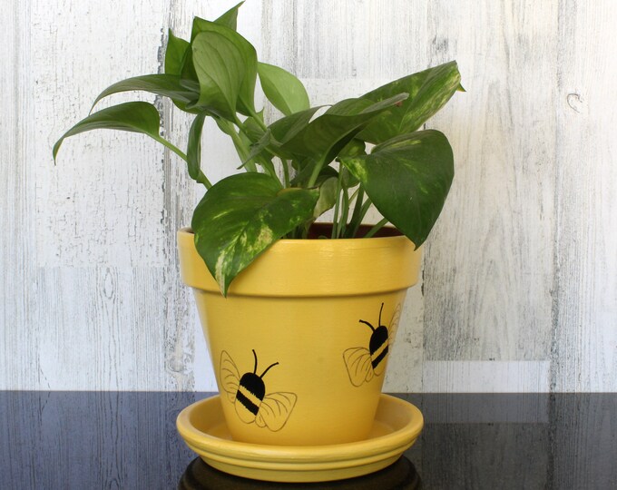 Painted Bee Planter Cute Indoor Plant Pot, Potsetc - Etsy
