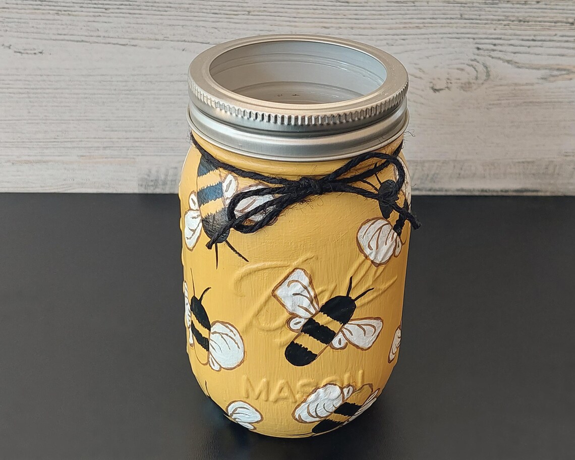 Honey Bee Painted Ball Pint Mason Jar, Yellow Jar, Bee Vase, Bee Decor ...