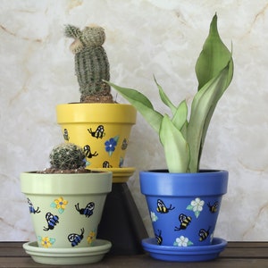 Spring Bee Buzz Light Green Painted Succulent Planter - Small 4 Inch ...