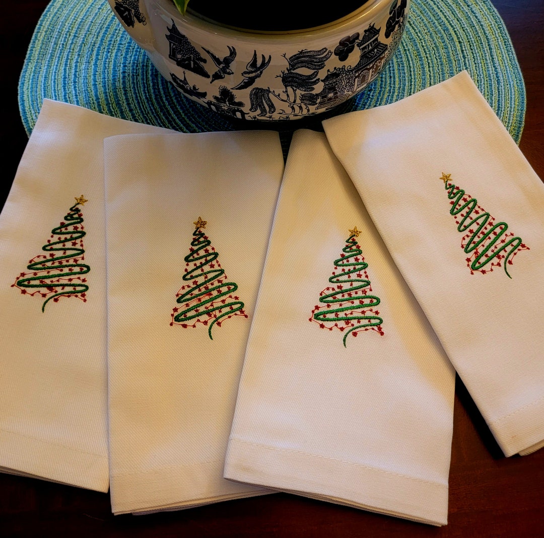 Christmas Cloth Napkins, Machine Embroidery, Washable Cotton, Christmas ...