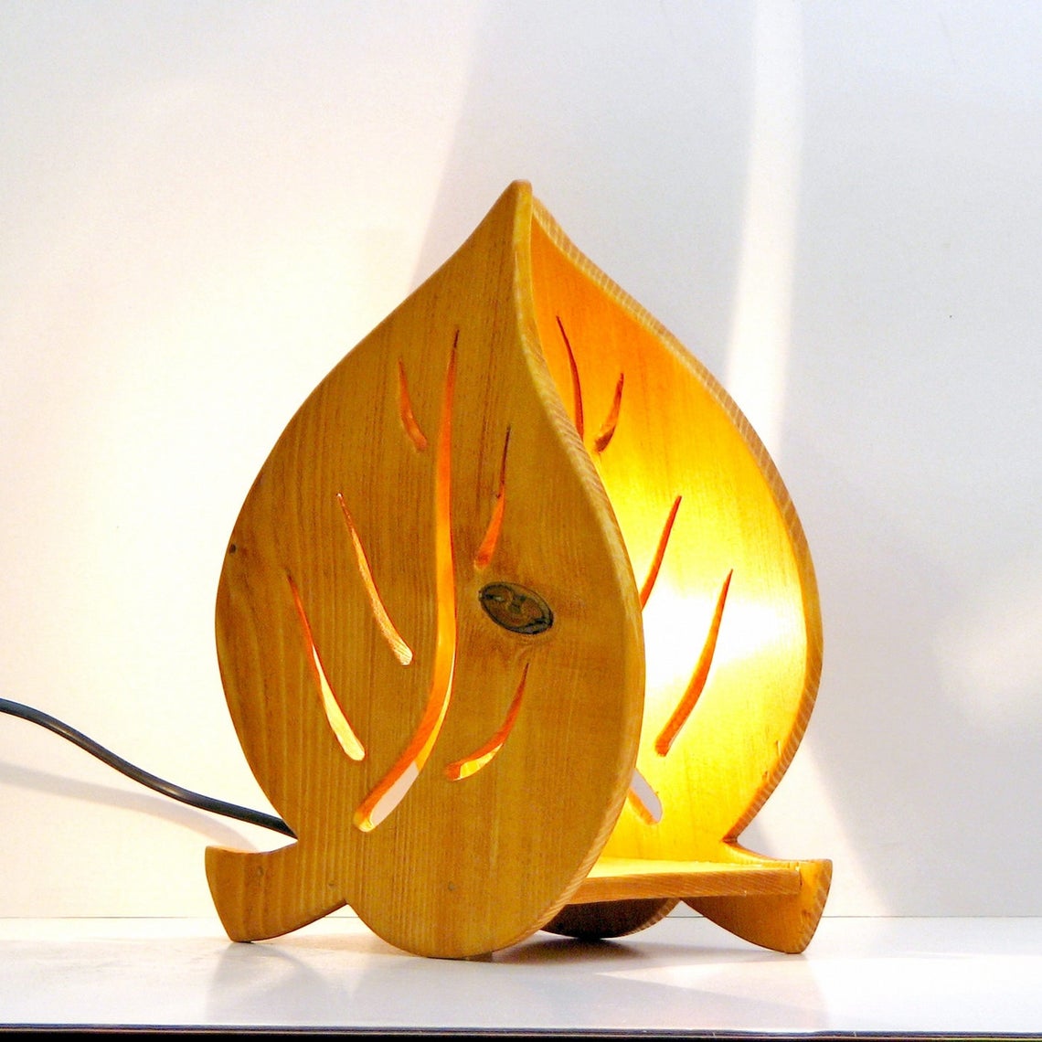 Wooden Table Luminaire leaf - Etsy