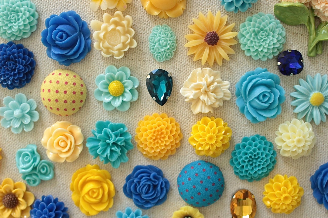 Blue and Yellow Push Pin Set, Unique Thumbtacks, Modern Tacks, Wedding ...