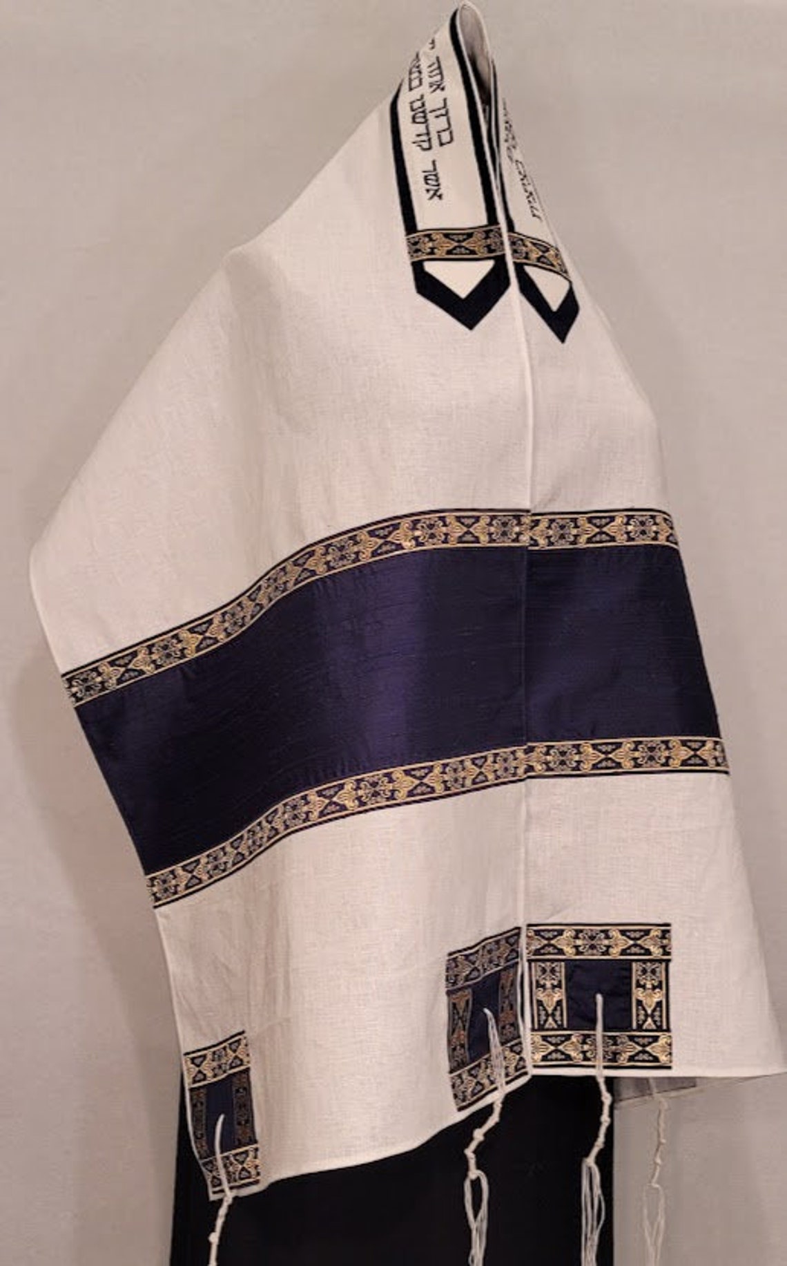White Linen and Navy Silk Tallit With Gold Fleur De Lis Detail - Etsy