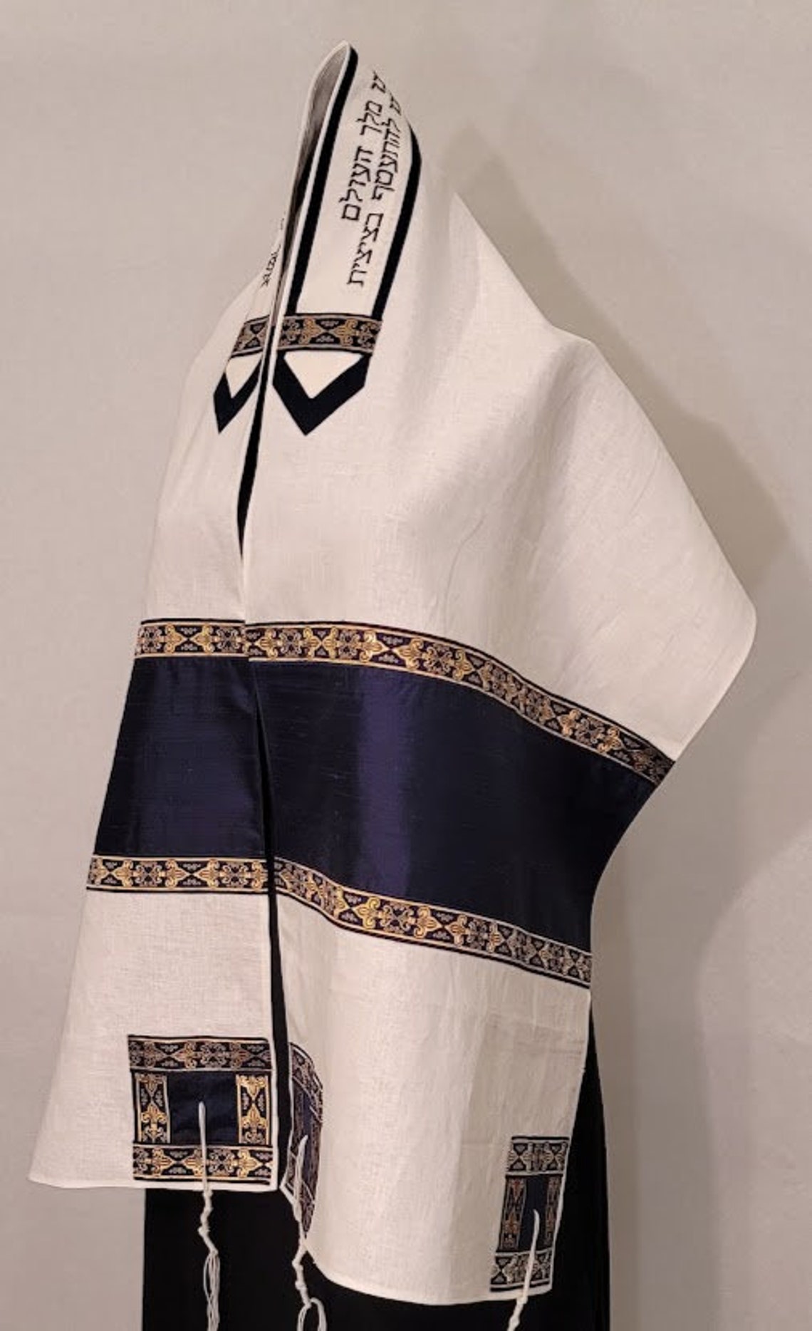 White Linen and Navy Silk Tallit With Gold Fleur De Lis Detail - Etsy