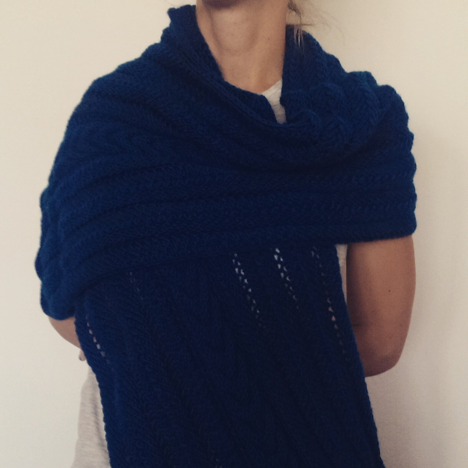 Knitting Pattern PDF, Emerald Hug Shawl, Woman Shawl, Winter Wrap ...