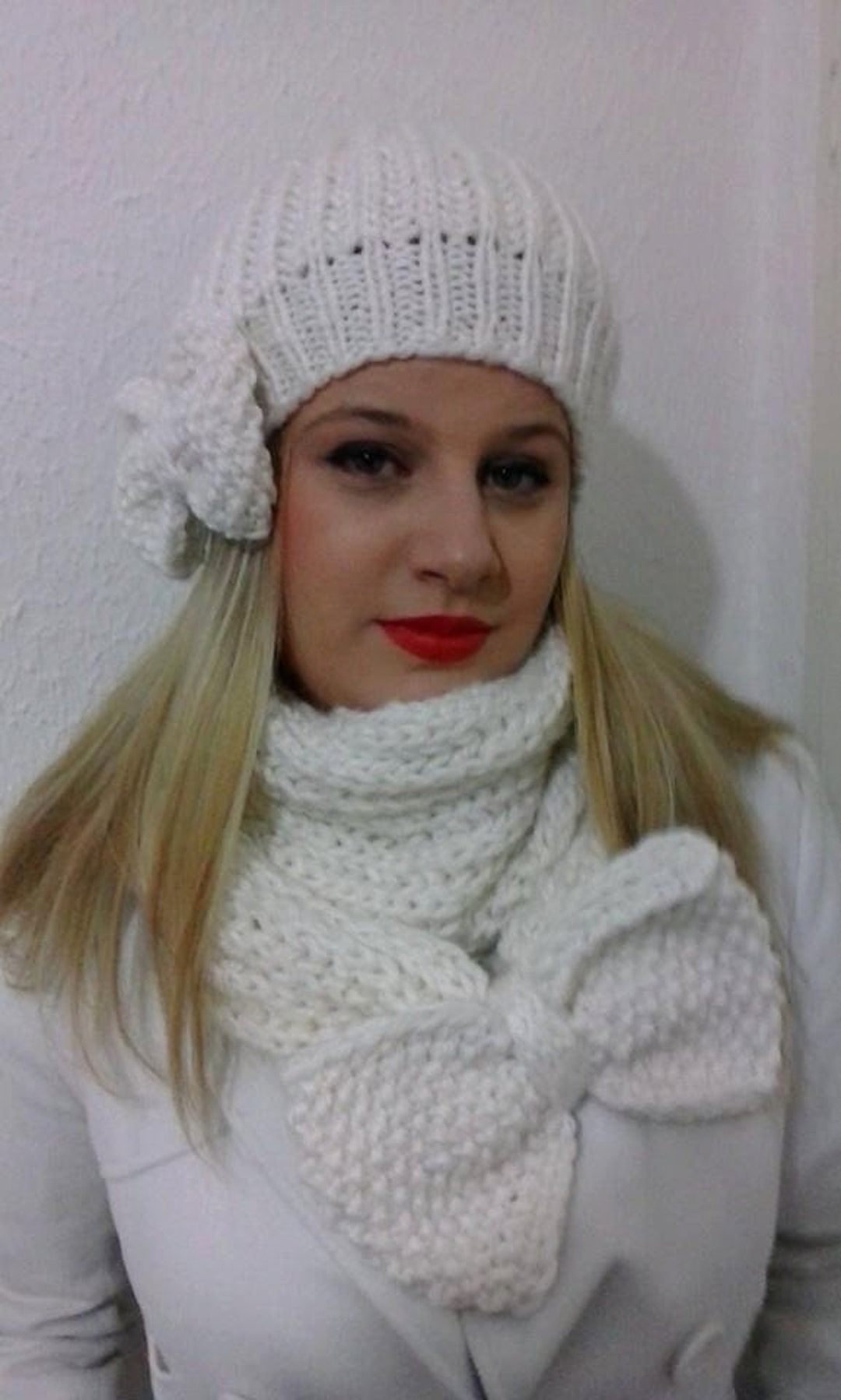 Knitting Pattern PDF, the Big Bow Infinity Scarf, Scarf With a Bow ...