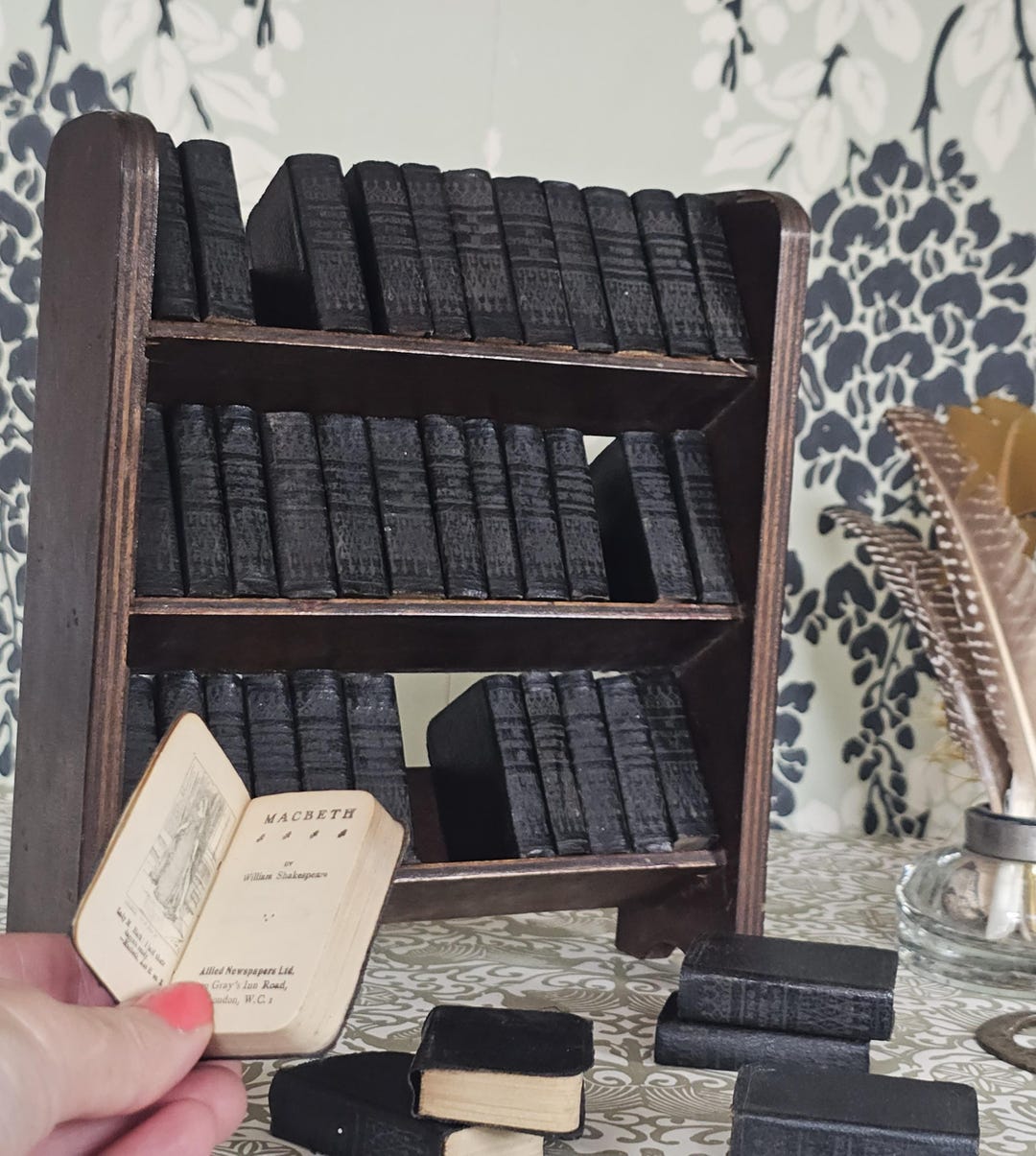 Miniature Shakespeare Book Set: 1932 Allied Newspapers 1st Edition With ...