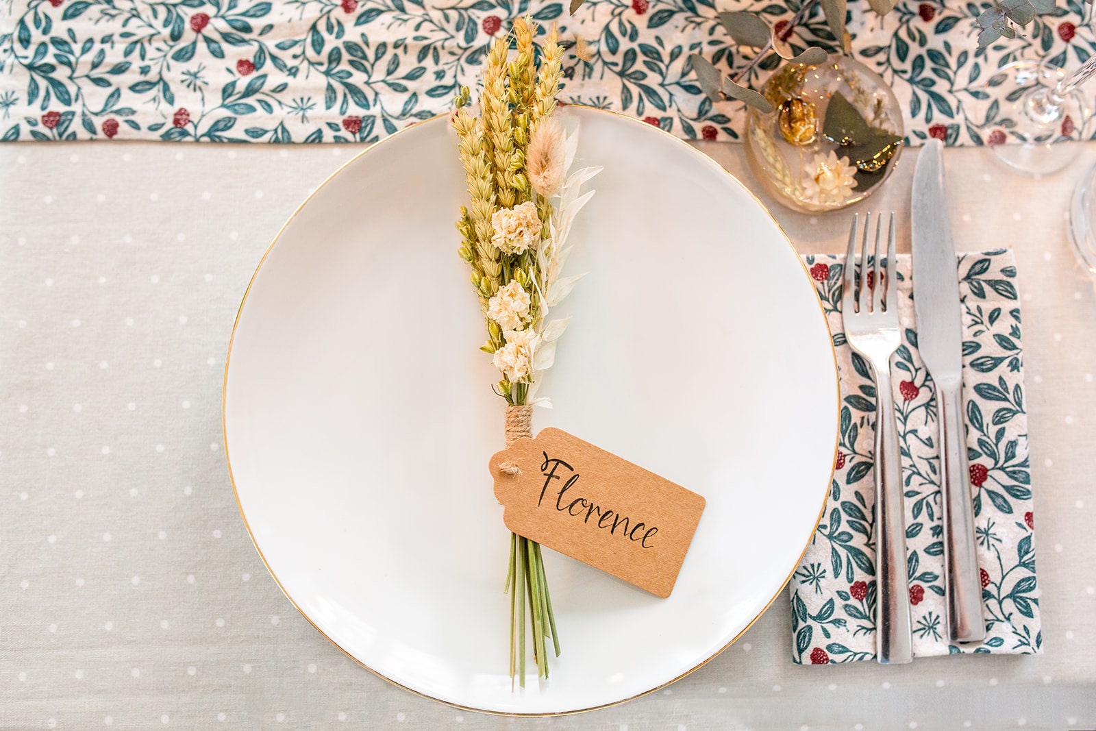 Personalised Dried Flower Place Settings. Choice of Colour and Words ...