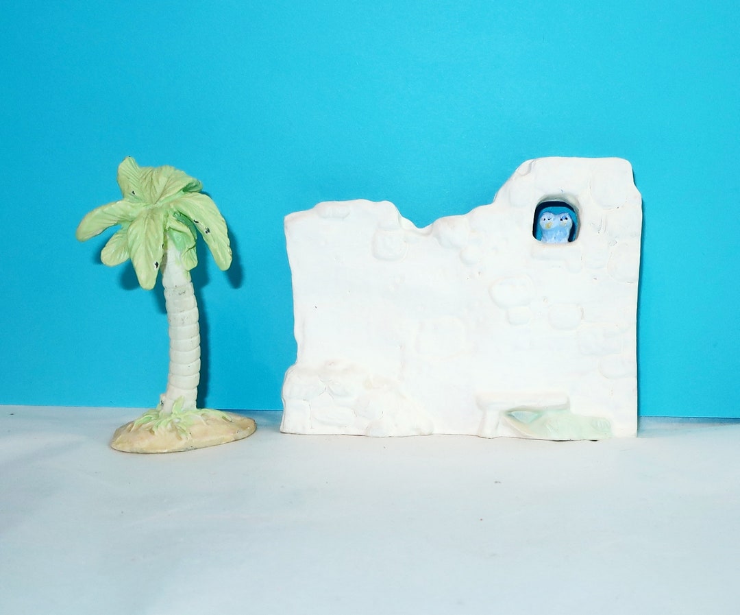 1990 PRECIOUS MOMENTS WALL & Palm Tree Christmas Nativity Miniature ...