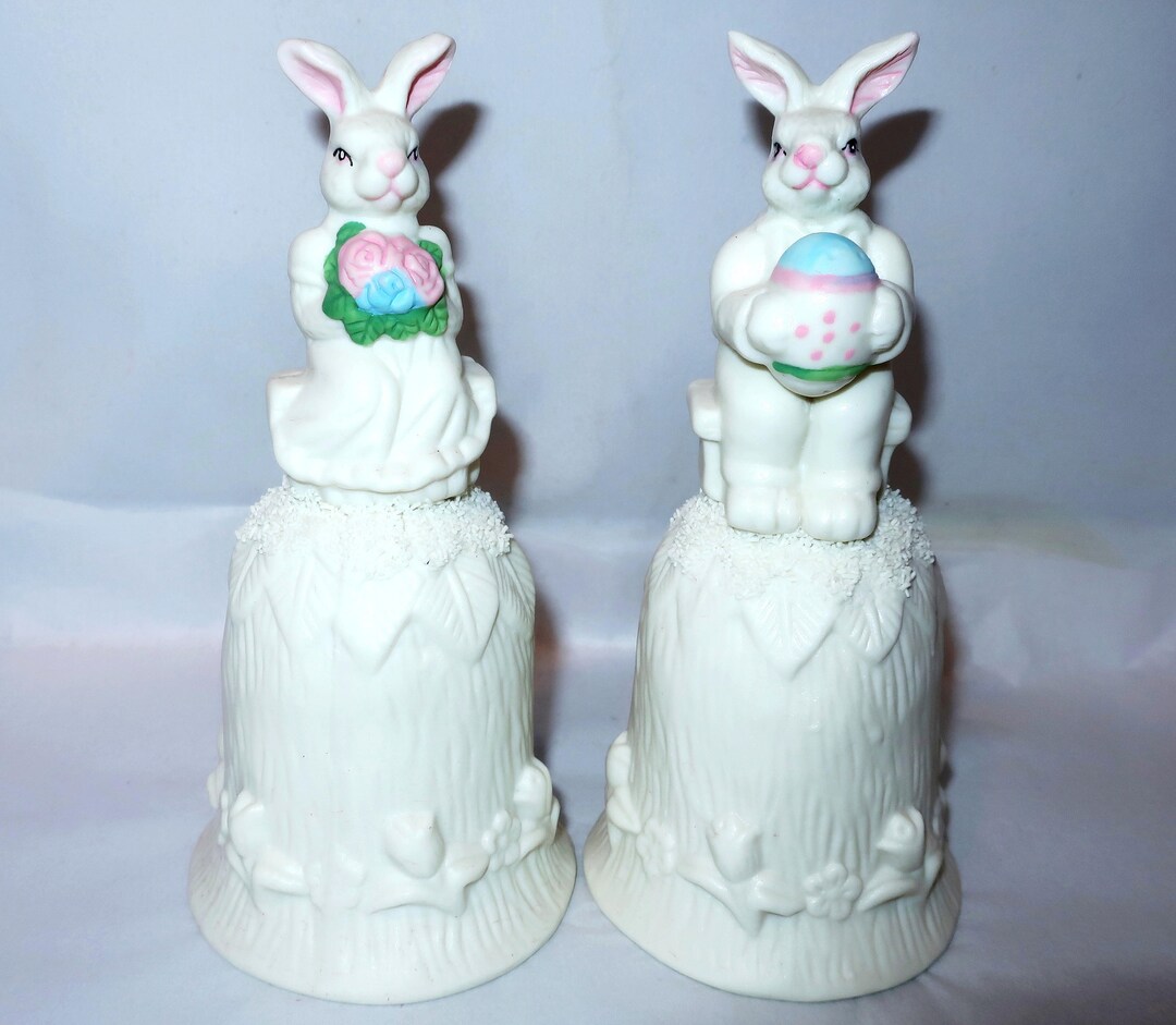 Mr & Mrs PETER RABBIT BELLS Set Pair White 3D Bunny Handles Easter Eggs ...