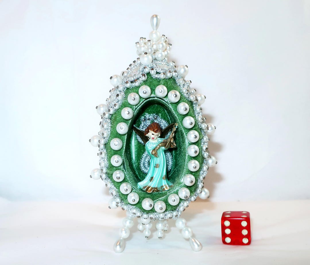 BEADED ANGEL DIORAMA Green Christmas Decor Vintage Styrofoam Egg Pearls ...