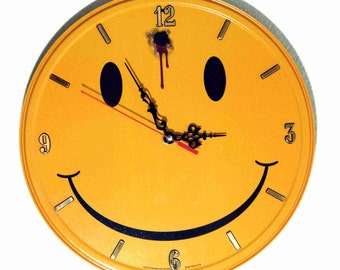 Smiley Face Clock - Etsy