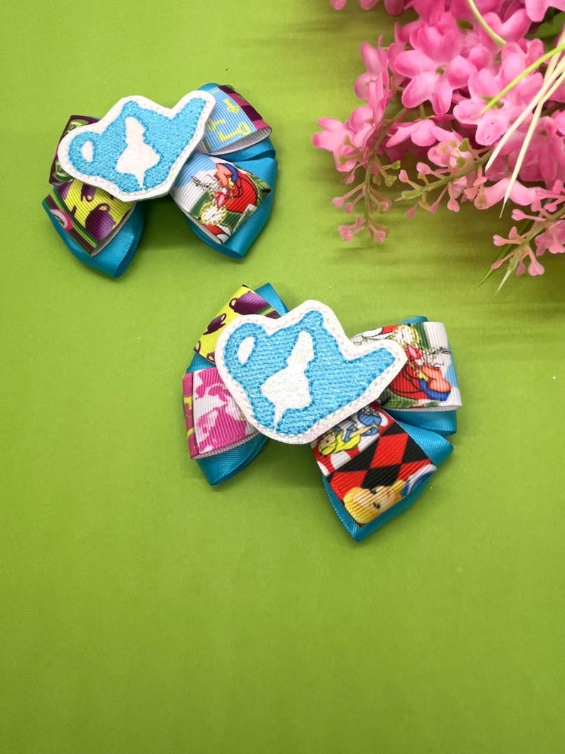 Mini Wonderland Inspired Bow - Etsy