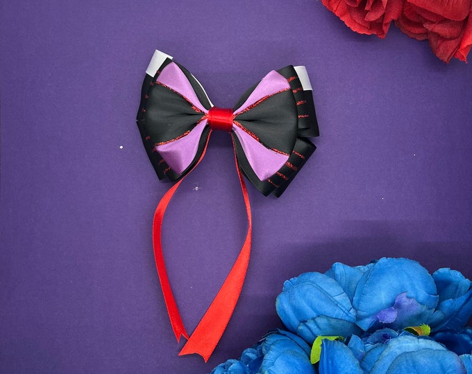 Judge Inspired Bow - Etsy