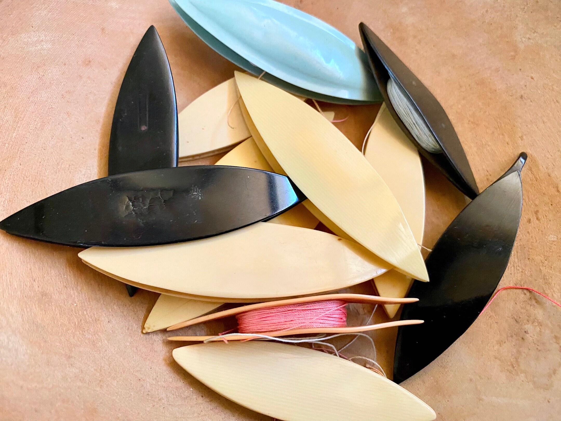 Antique Tatting Shuttles Celluloid Shuttlecock Vintage Sewing Lace ...