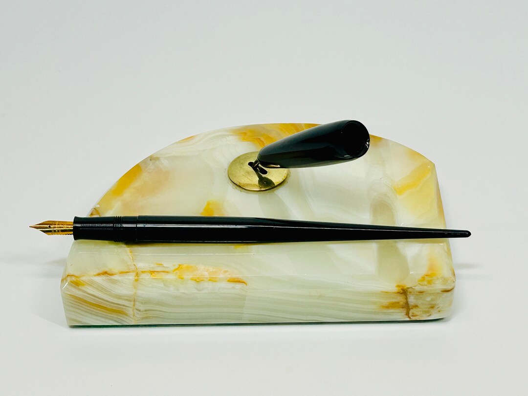 Vintage Waterman's Fountain Pen Holder With 14K Gold Nib Fountain Pen ...