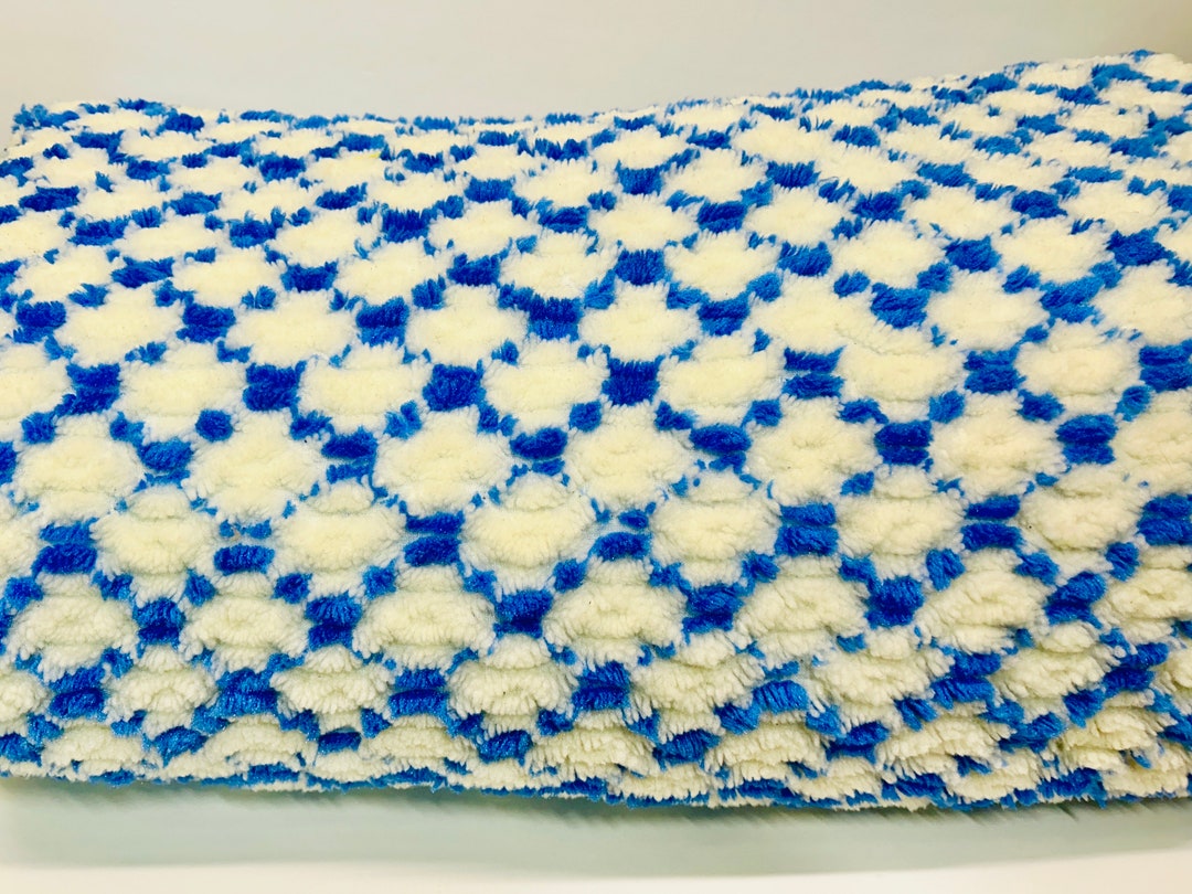 Vintage Blue and White Chenille Bedspread 88 X 105 Chenille Diamond ...
