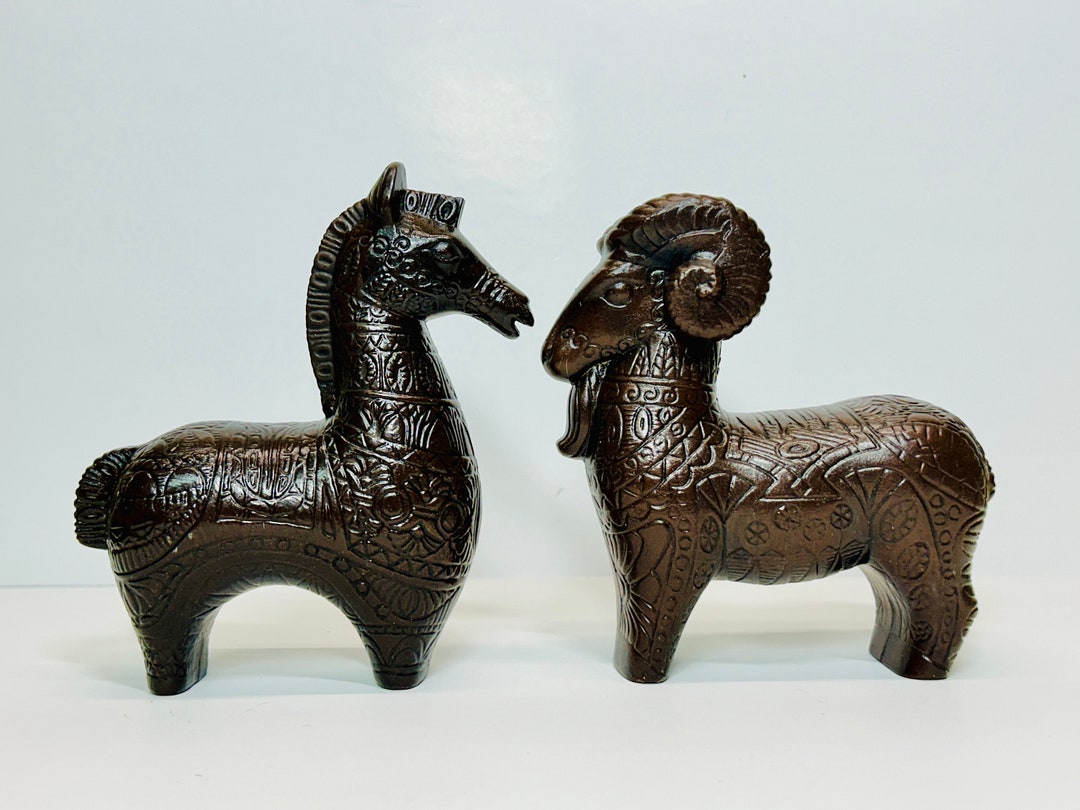 Pair of Bitossi-style Ceramic Ram and Horse Mid Century Decor Aries ...
