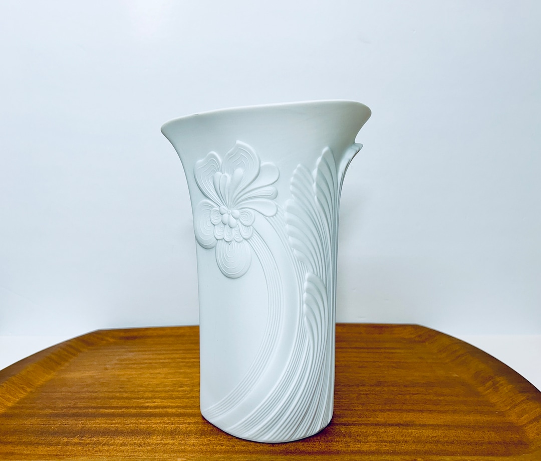 Vintage Kaiser White Porcelain Flower Vase 0333 M. Frey Germany Bisque ...