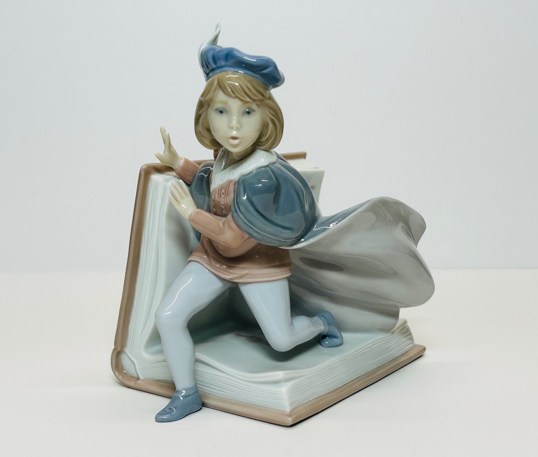 Lladro A Fairy Tale Prince Porcelain Figurine 6798 Made in Spain 2001 ...