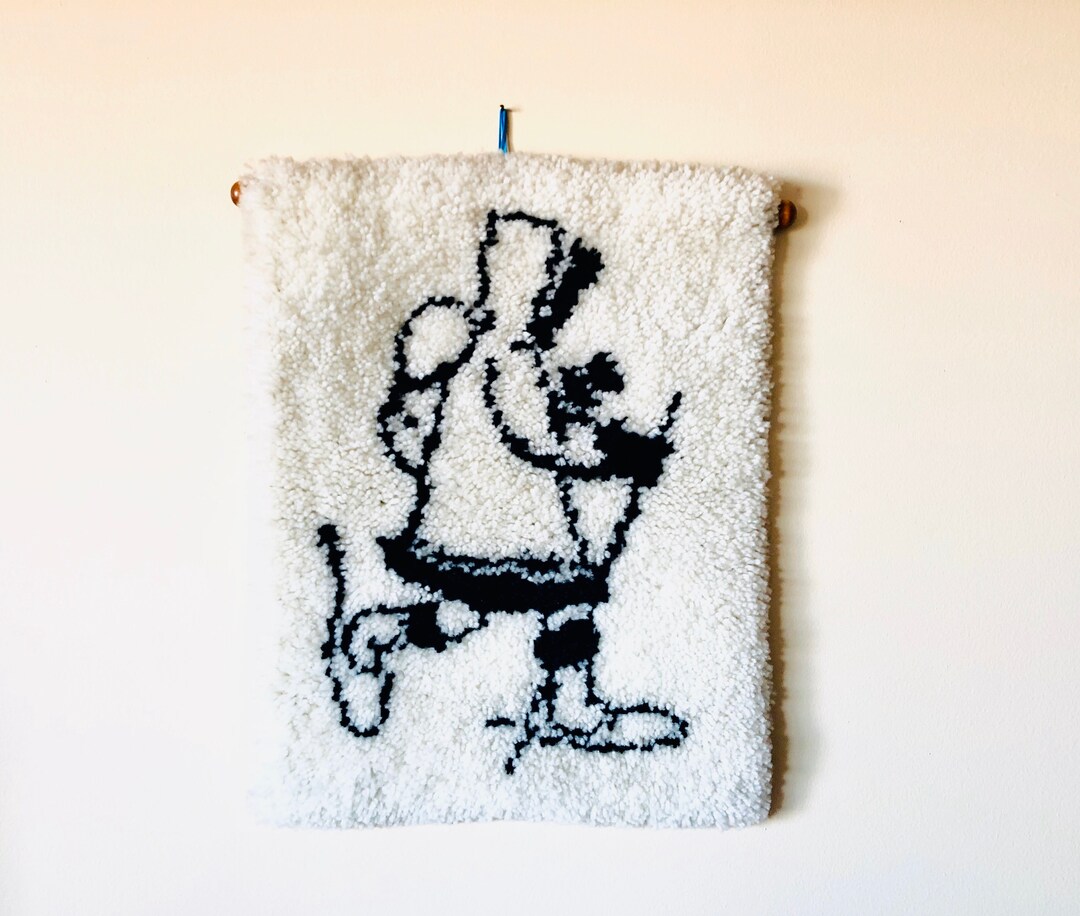 Vintage Eskimo Latch Hook Rug Wall Hanging Inuit Eskimo Hunter ...