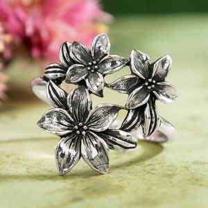Sterling Silver Flower Ring, Flower Lovers Ring, Nature Jewelry, Garden ...