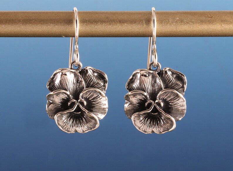 Sterling Silver Pansy Earrings, Sculptural Floral Jewelry - Etsy