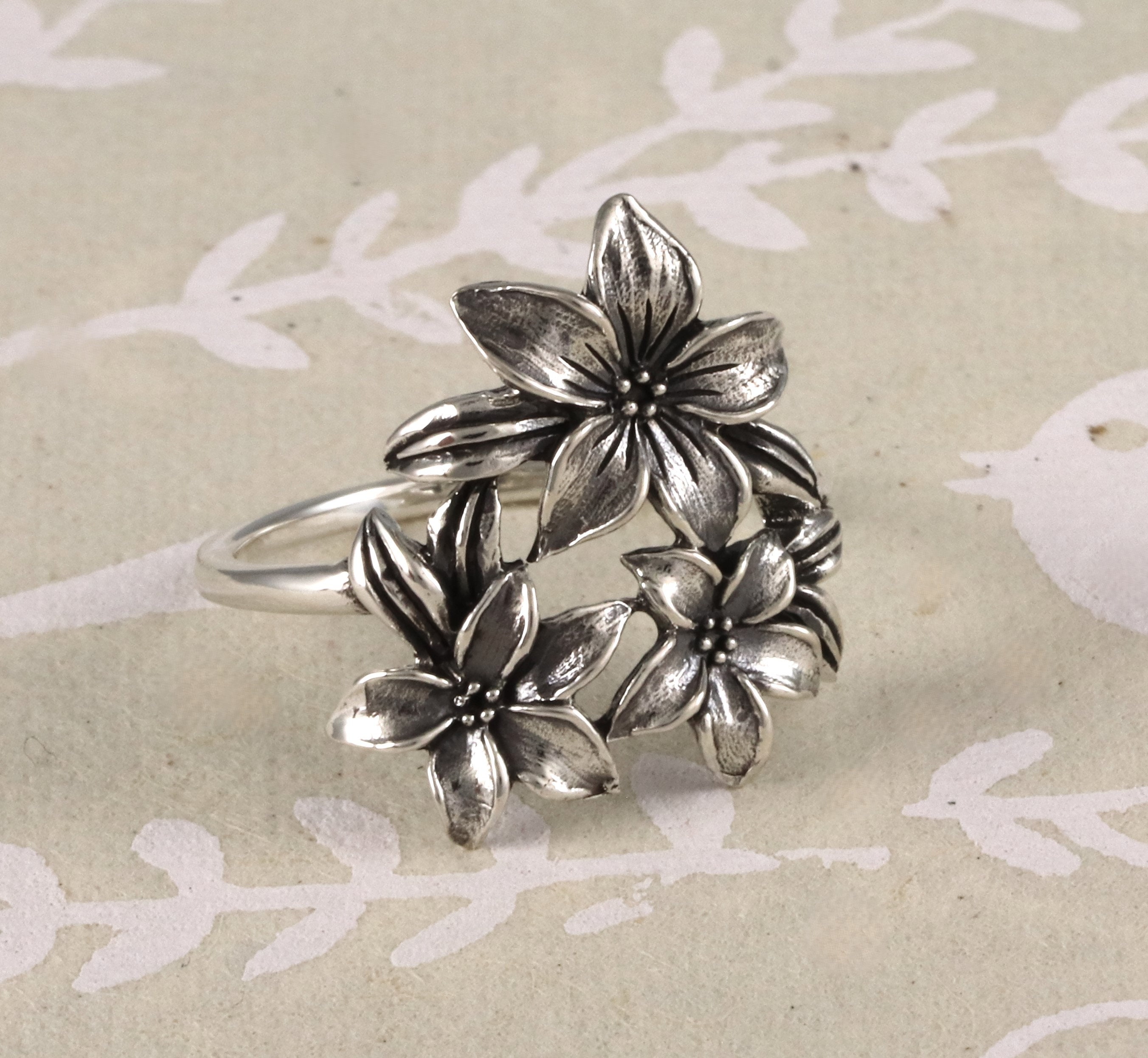 Sterling Silver Flower Ring, Flower Lovers Ring, Nature Jewelry, Garden ...