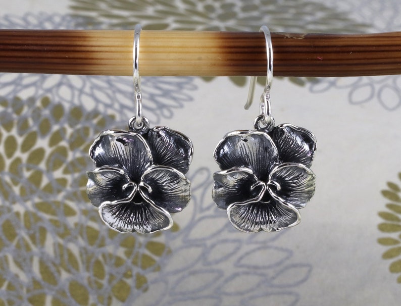 Sterling Silver Pansy Earrings, Sculptural Floral Jewelry - Etsy