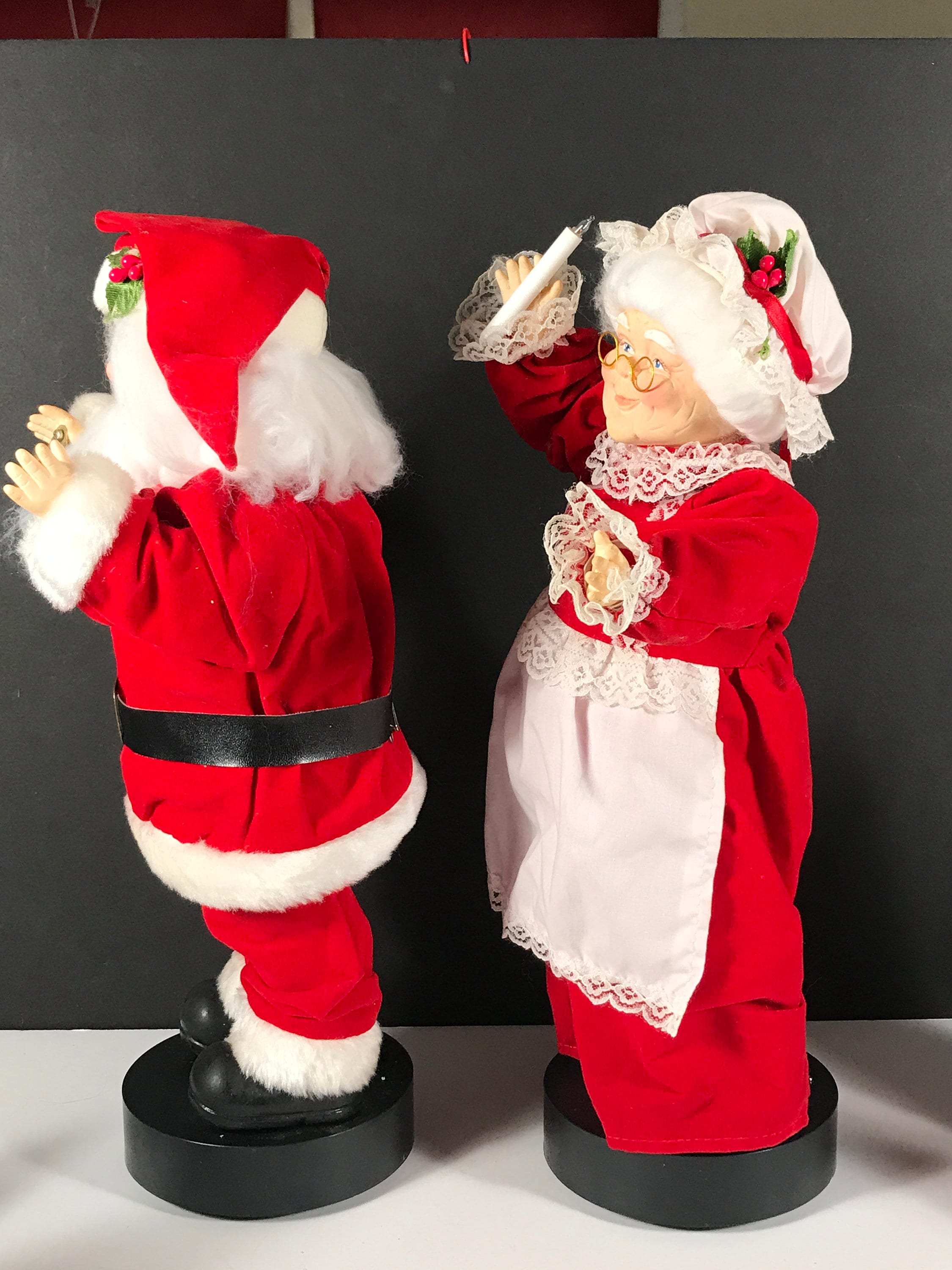 Vintage Santa and Mrs Claus Display Figures/vintage Christmas ...