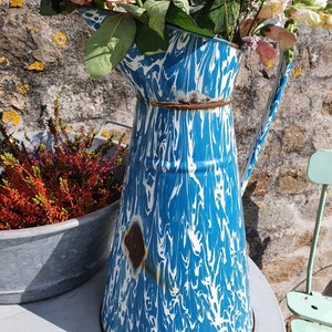 Chic & Shabby Large Antique French Blue and White Marbled Enamel Water ...