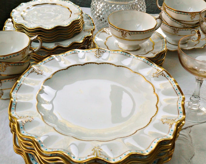 Fabulous Frills! Royal Crown Derby "lombardy" Place Settings, Ruffled ...