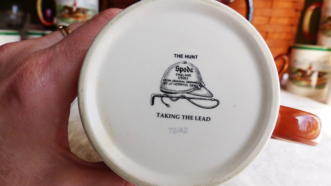 Rare Spode 'the Hunt' Coffee Mug(s) ~ Green Trim, Taking the Lead ...