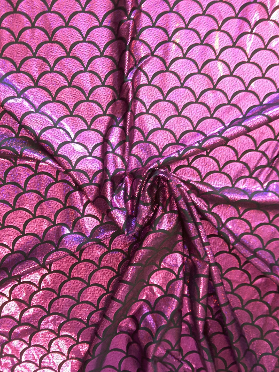 32 Inches Fuchsia Mermaid Fish Scale Hologram 4 Way Stretch Spandex ...