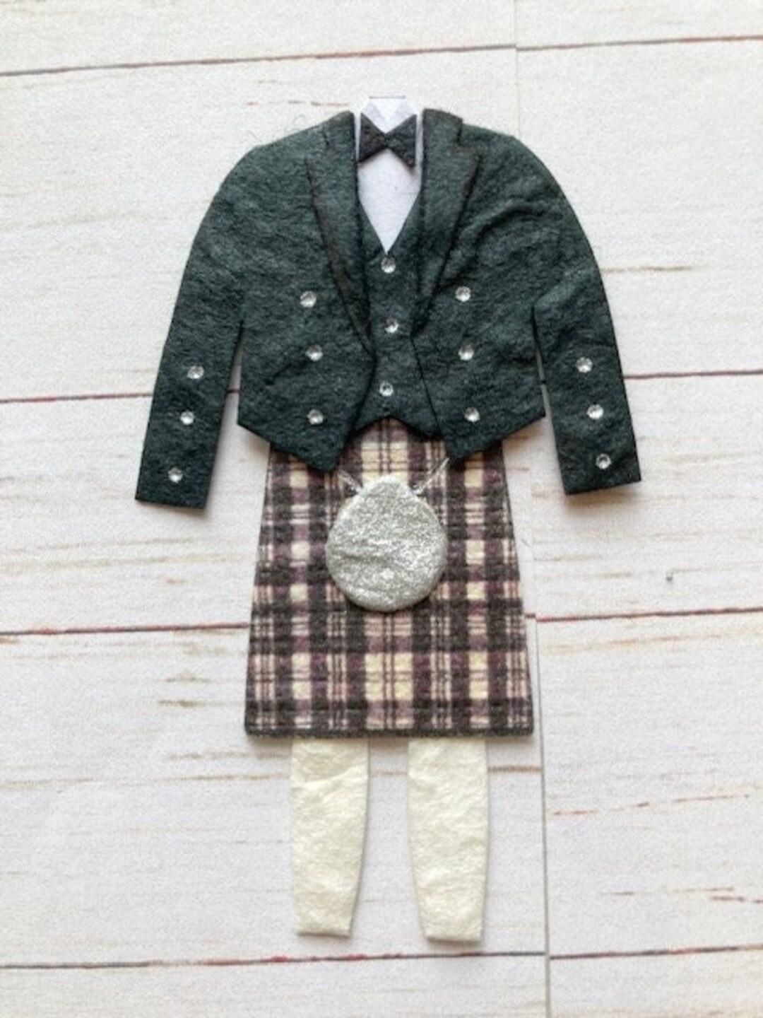 5 Die-cut Mulberry Paper Scottish Groom Kilt Embellishments ~ Black ...