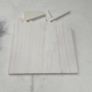 Displays 8 Necklaces Rustic Style Antiqued White Wood Necklace Chain ...