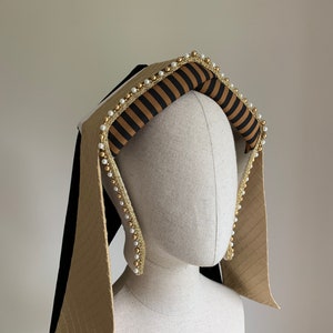 Tudor Gable English Hood Headdress - Etsy