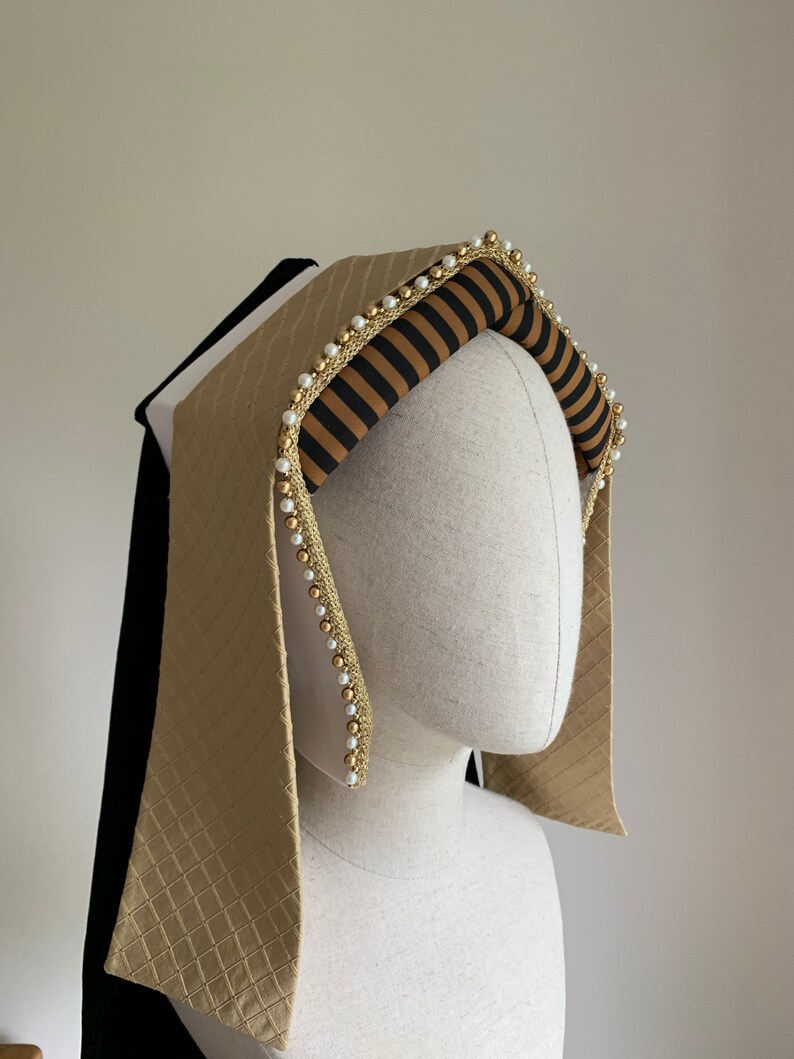 Tudor Gable English Hood Headdress - Etsy