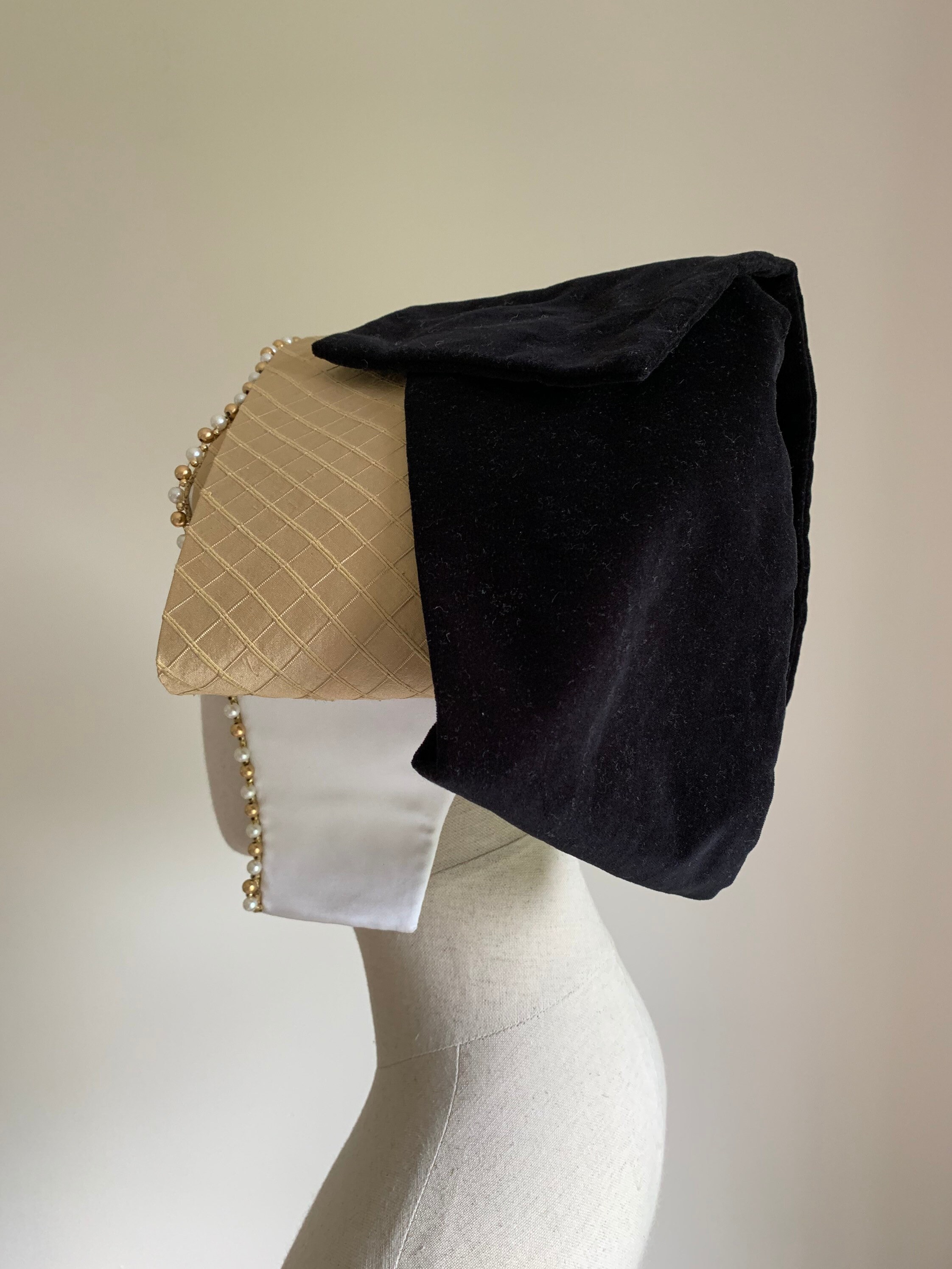 Tudor Gable English Hood Headdress - Etsy