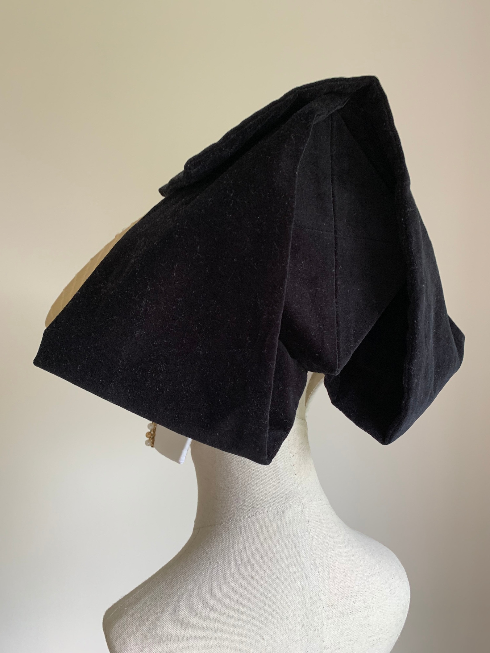 Tudor Gable English Hood Headdress - Etsy
