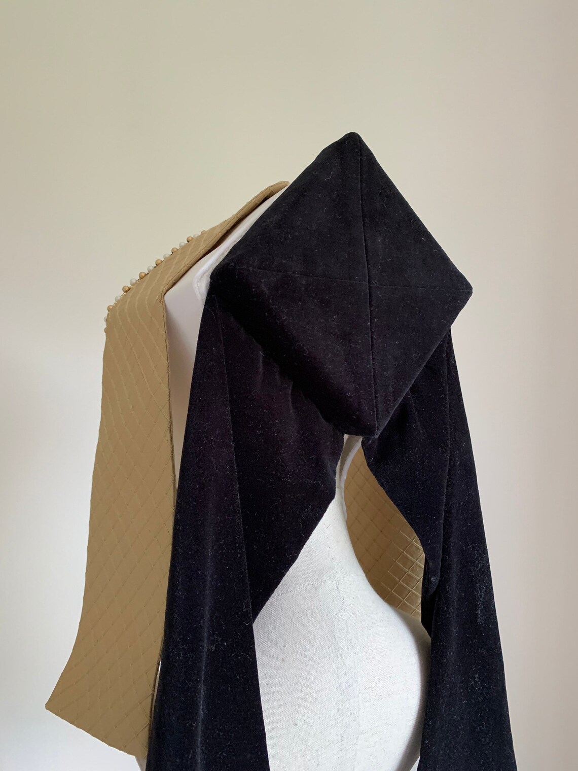 Tudor Gable English Hood Headdress - Etsy