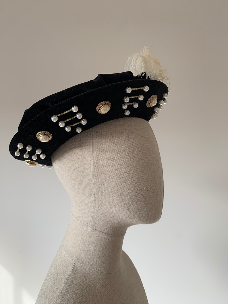 Henry VIII Henrician Bonnet Tudor Hat Cap Velvet Feathers - Etsy