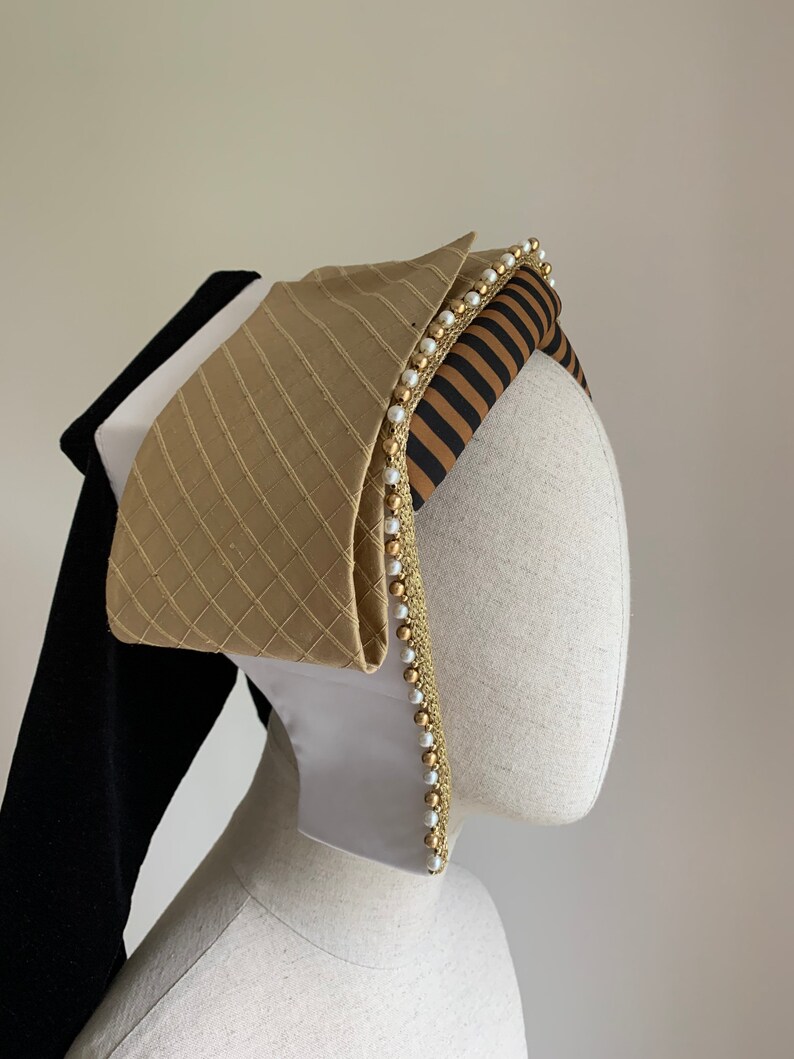 Tudor Gable English Hood Headdress - Etsy