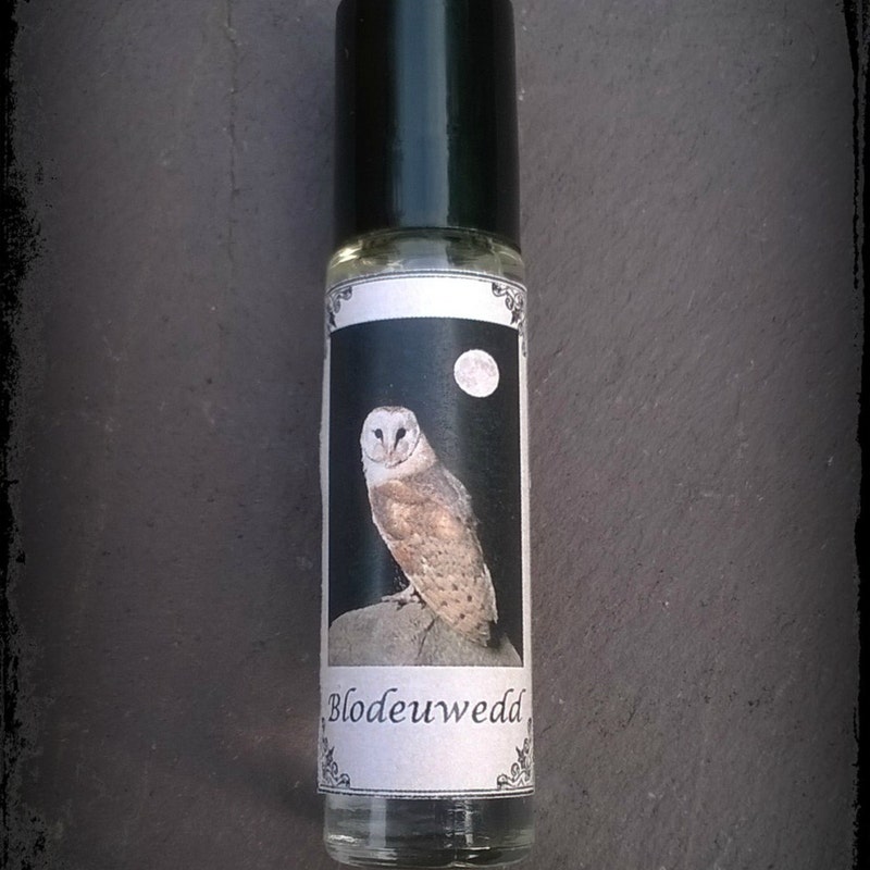 Blodeuwedd - Etsy