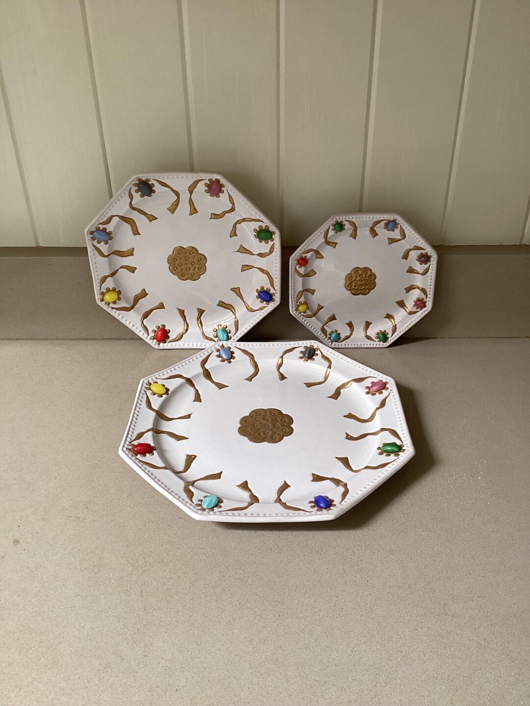 Carole Stupell 3-piece Octagonal Plate Setting Cabochons Gold Leaf ...