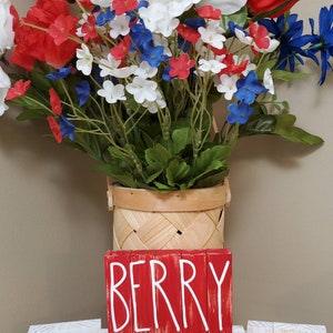 Strawberry Sign Summer Sign Strawberry Gift Berry Sign - Etsy