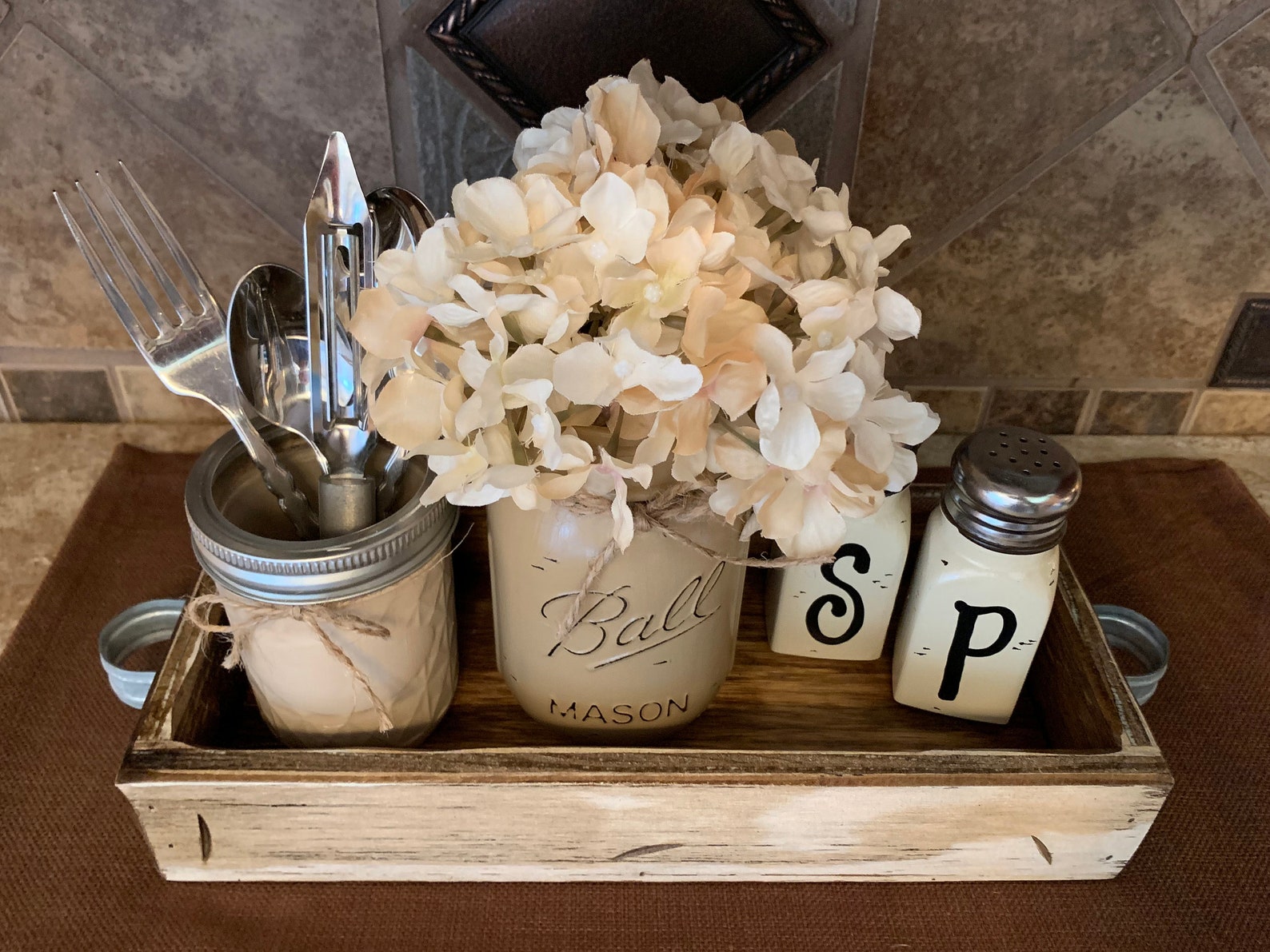 MASON Jar Kitchen 5pc SET in Antique Wood TRAY, Mini Quilted, Pint Vase ...