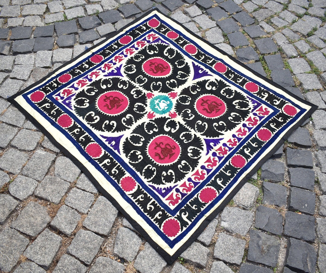 Vintage Uzbek Suzani Cover, 37'' X 40'' Silk Embroidered Wall Hangings ...