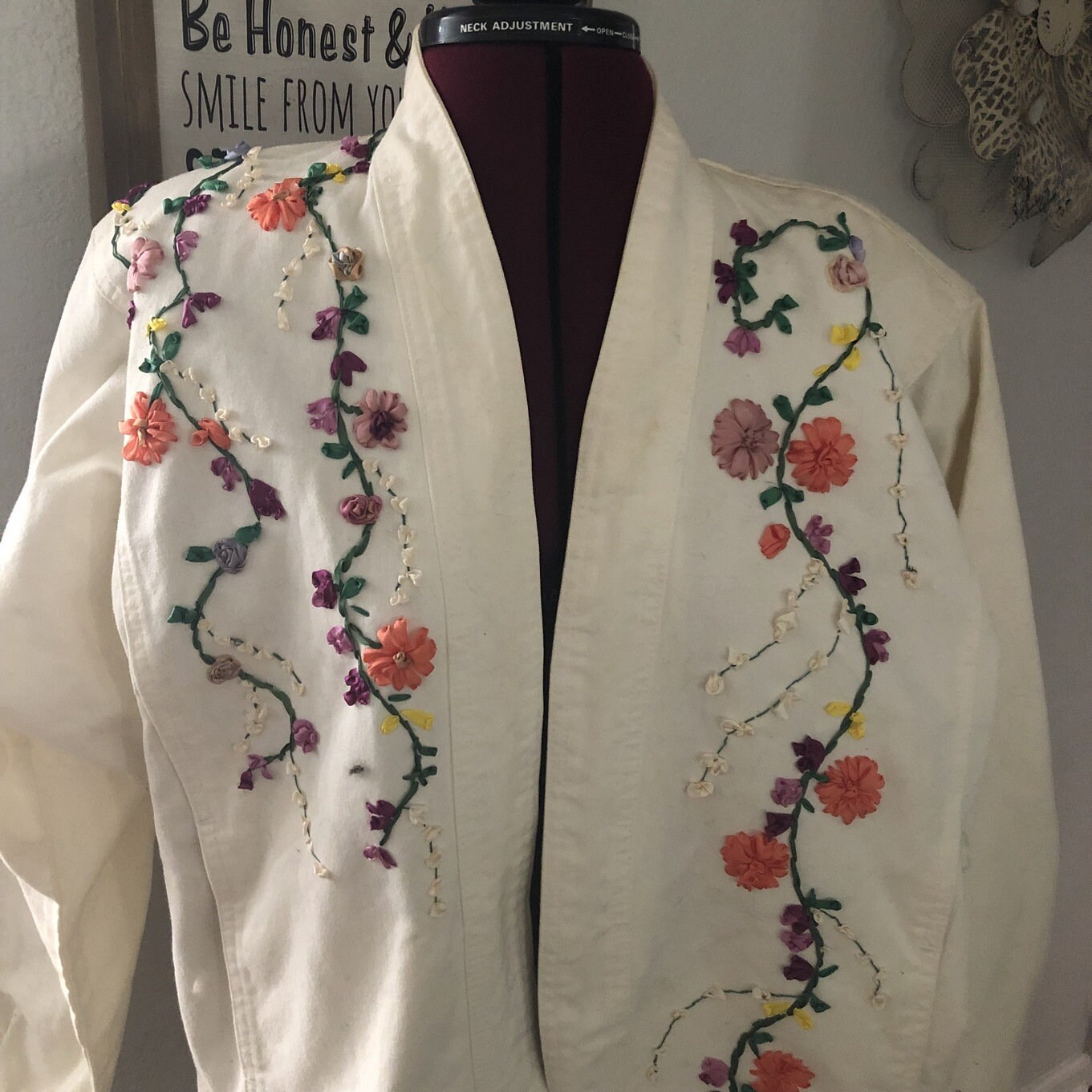 RARE Vintage Sundance Custom Silk Ribbon Embroidery Cream Denim Jacket ...